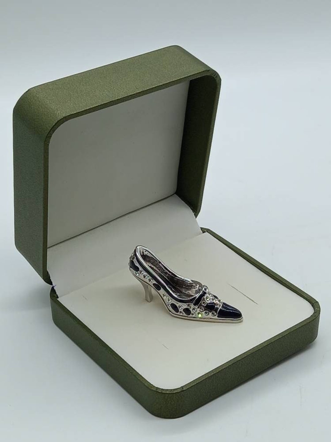 Juju Palais Royal Silver Tone Decorative Miniature Shoe Figure ...