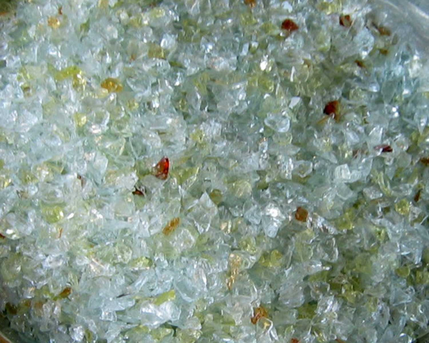 Copper Ruby Extra Light Transparent Reichenbach Striking Glass Frits R ...