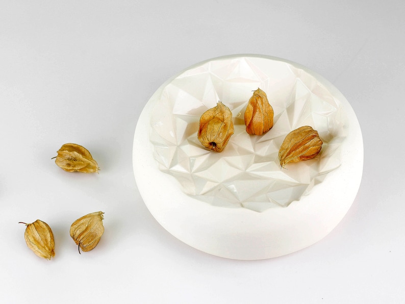 Origami Ceramic Bowl. Minimalist Porcelain Bowl. Simple - Etsy