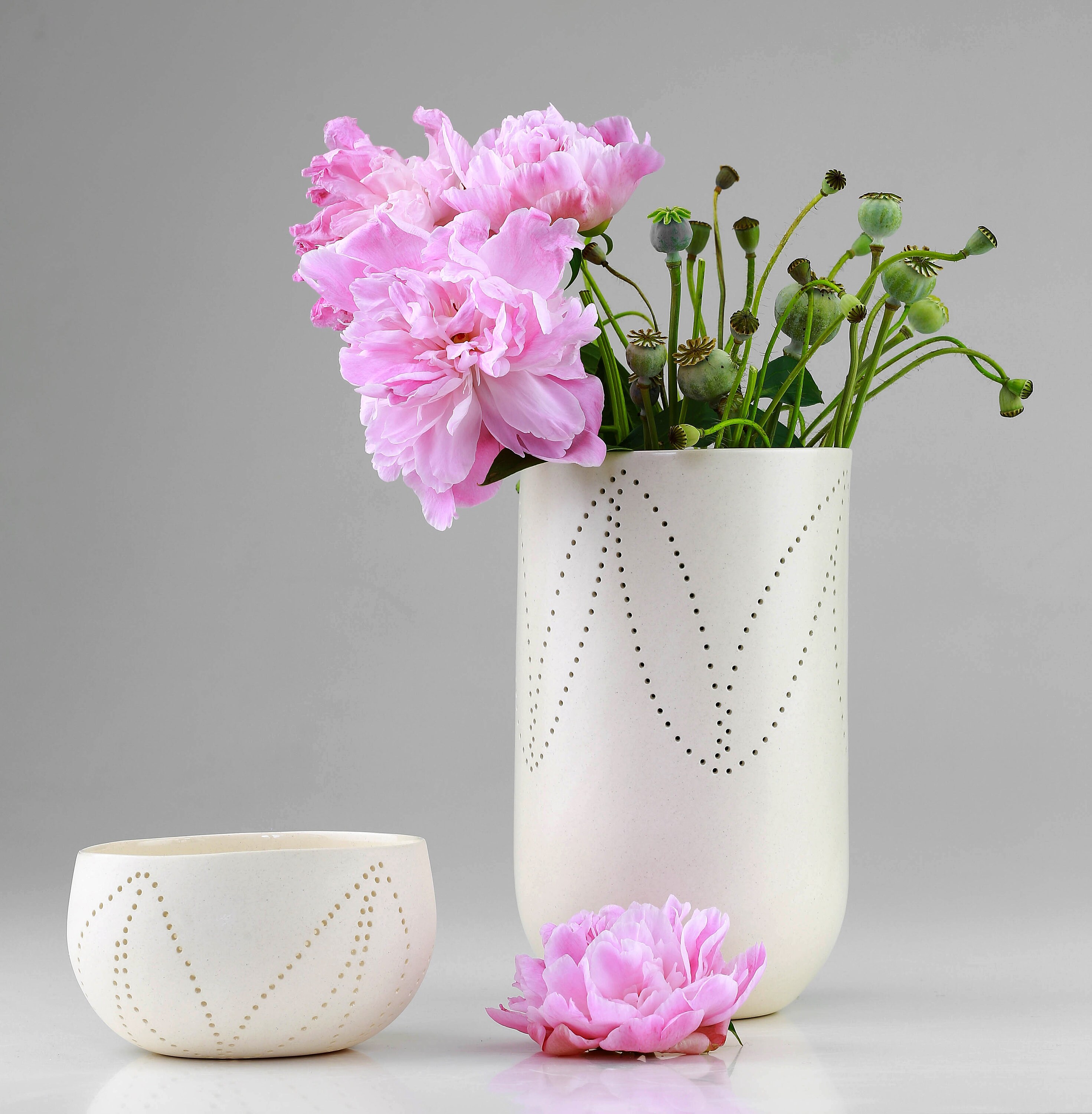 White Tube Vase. Handmade Ceramic Vase. Modern White Vase. | Etsy