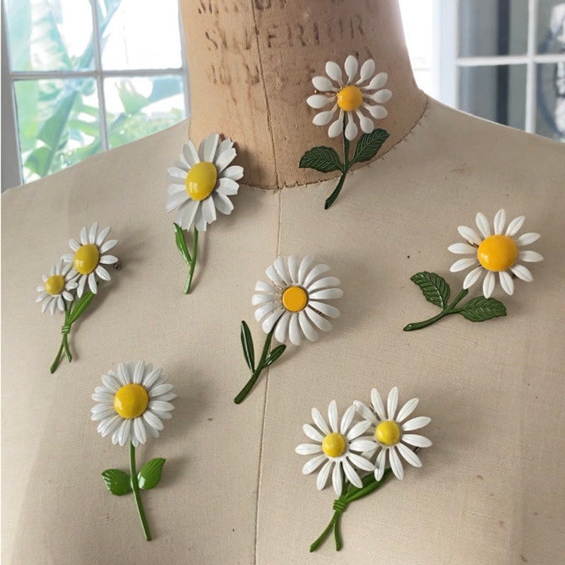 Wilted Daisy Award - Etsy