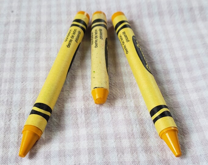 3 Dandelion Crayola Crayons - Retired Crayola Crayon Color - Dandelion ...