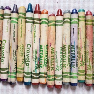 30 Glitter and Metallic Crayons - Crayola Metallics Crayola Glitter ...