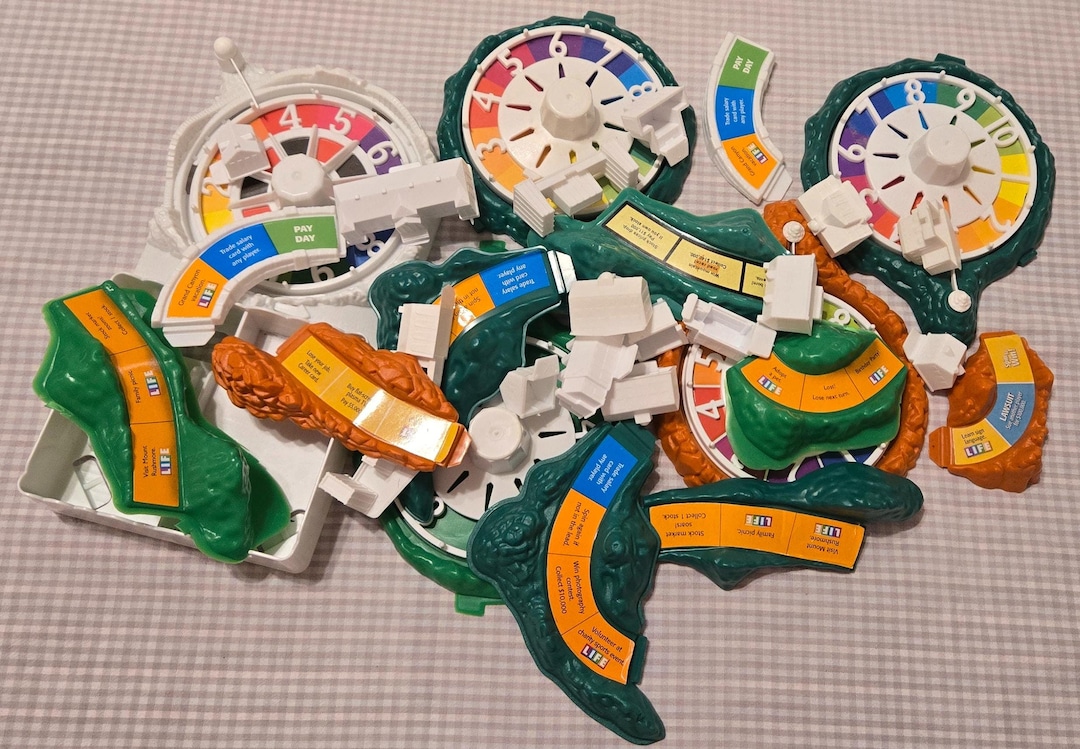 Life Game Board Pieces Spinners - Game of Life Buildings Spinners ...