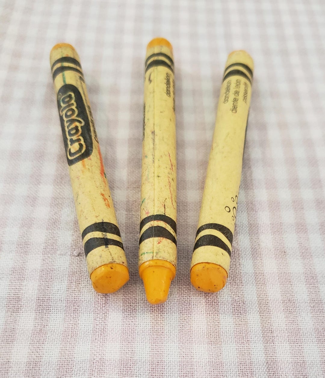 3 Dandelion Crayola Crayons - Retired Crayola Crayon Color - Dandelion ...