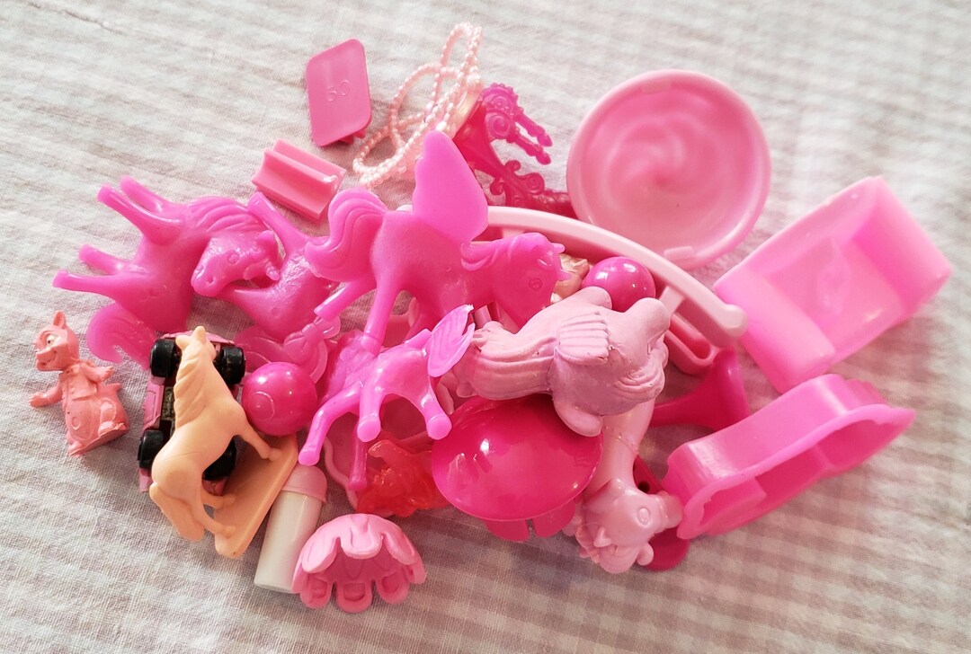25 Pink Trinkets Trinket Lot I Spy Bag Sensory Bin Toys Mystery ...