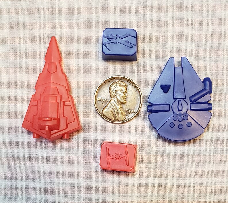 Star Wars Monopoly Ships Star Destroyer Millennium Falcon Monopoly ...