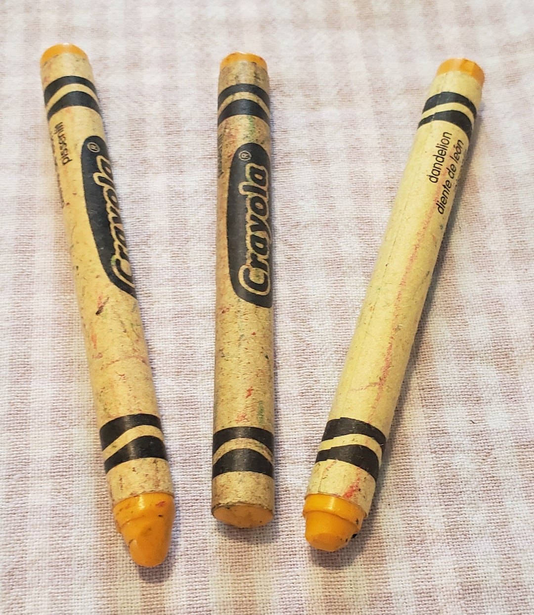 3 Dandelion Crayola Crayons Retired Crayola Crayon Color Dandelion ...