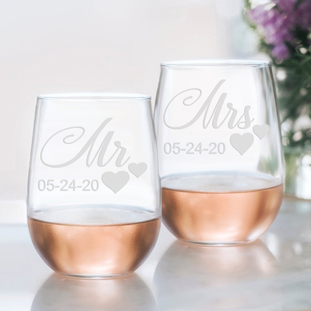 Mr And Mrs Stemless Wine Glass Set Mr And Mrs Wedding Glasses