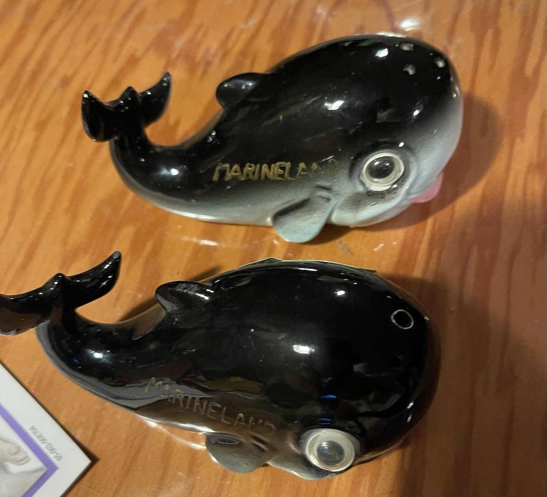Vintage Salt and Pepper Shakers, Whales - Etsy