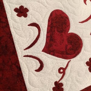 848 BEST Quilted Valentines Day Wall Hanging is 15 X 12.5 Inches is ...