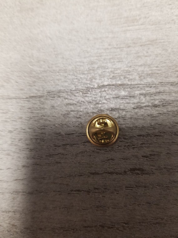 Vintage McDonald's 200 Club Enamel Pin - Gem