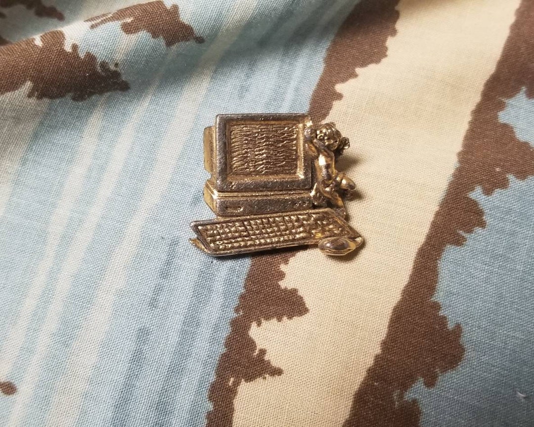 Vintage Teddy Bear Computer Enamel Pin - Etsy