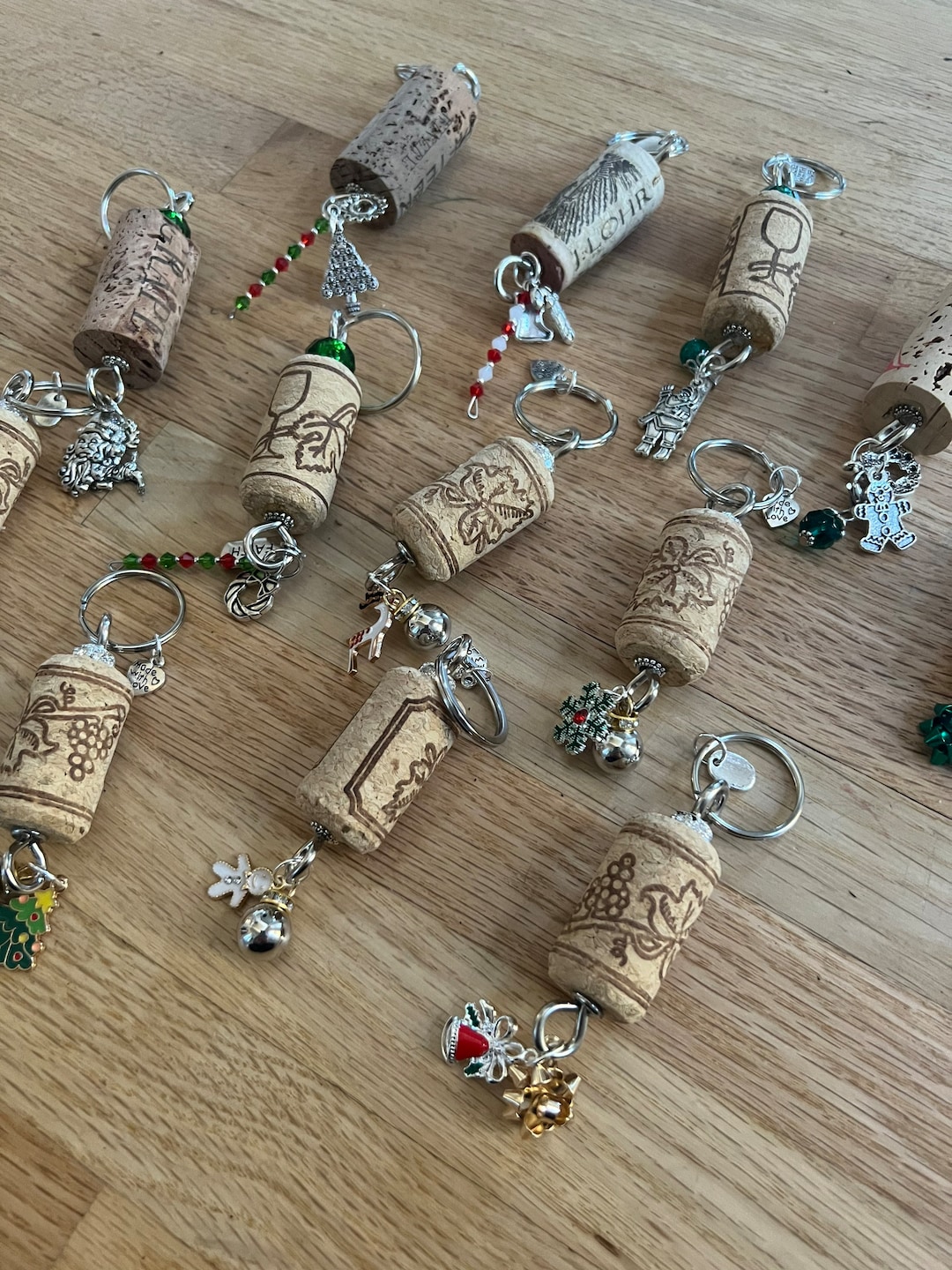 Christmas Wine Cork Keychains, Holiday Keychains, Christmas Gifts ...