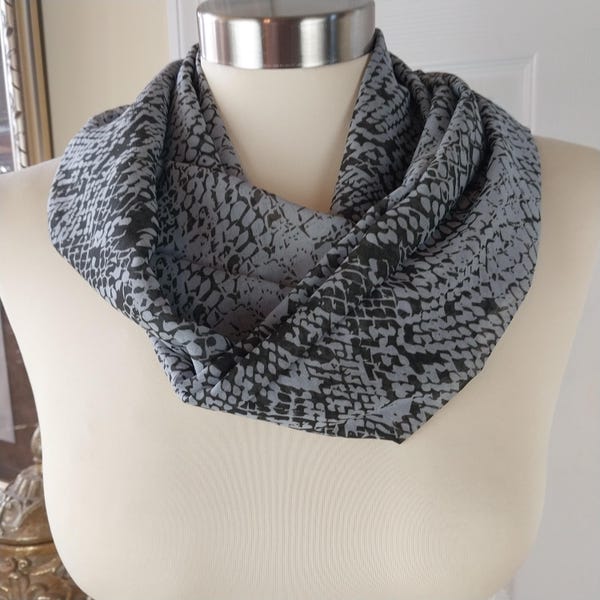 Black Scarf With Loops - Etsy