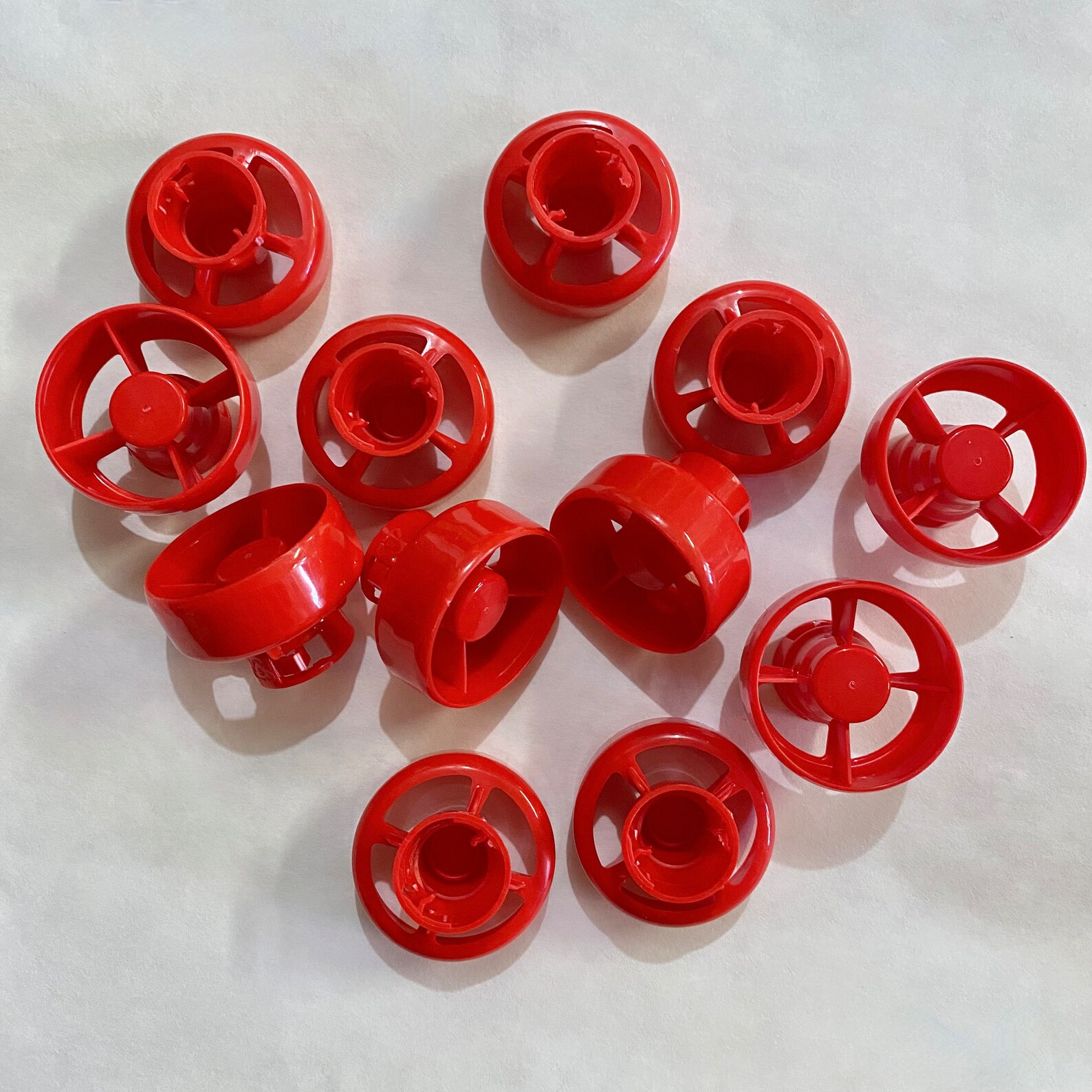 Up-cycled Plastic Lids, Baby Food Pouch Caps, Plastic Caps, Plastic ...