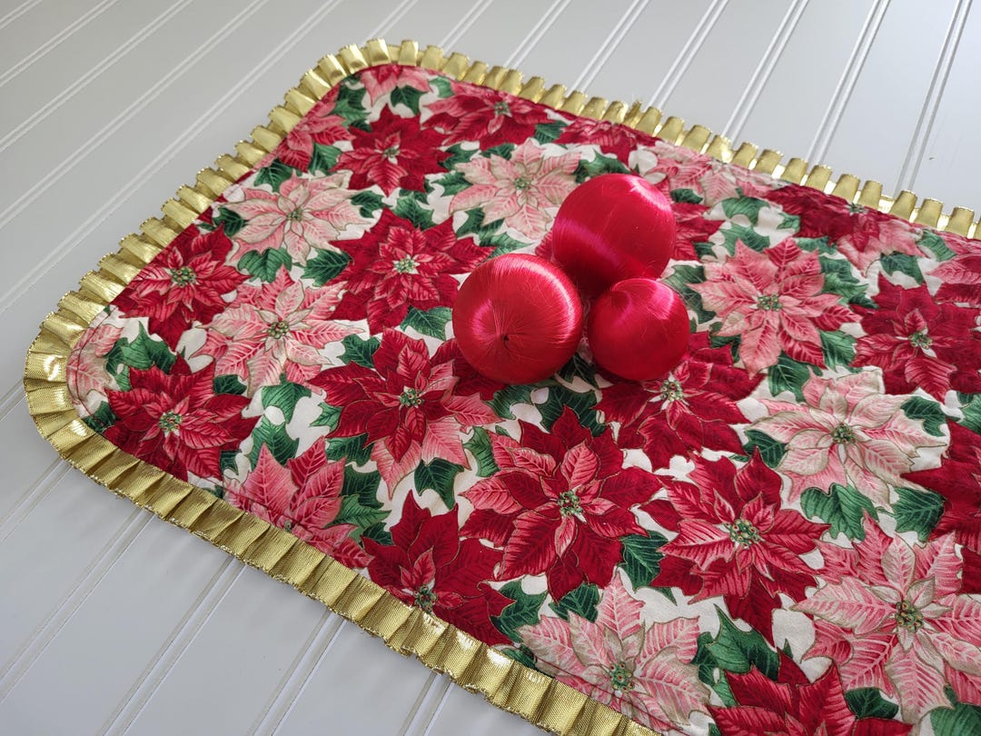 CHRISTMAS TABLE RUNNER Poinsettia Table Runner Handmade Christmas Table ...