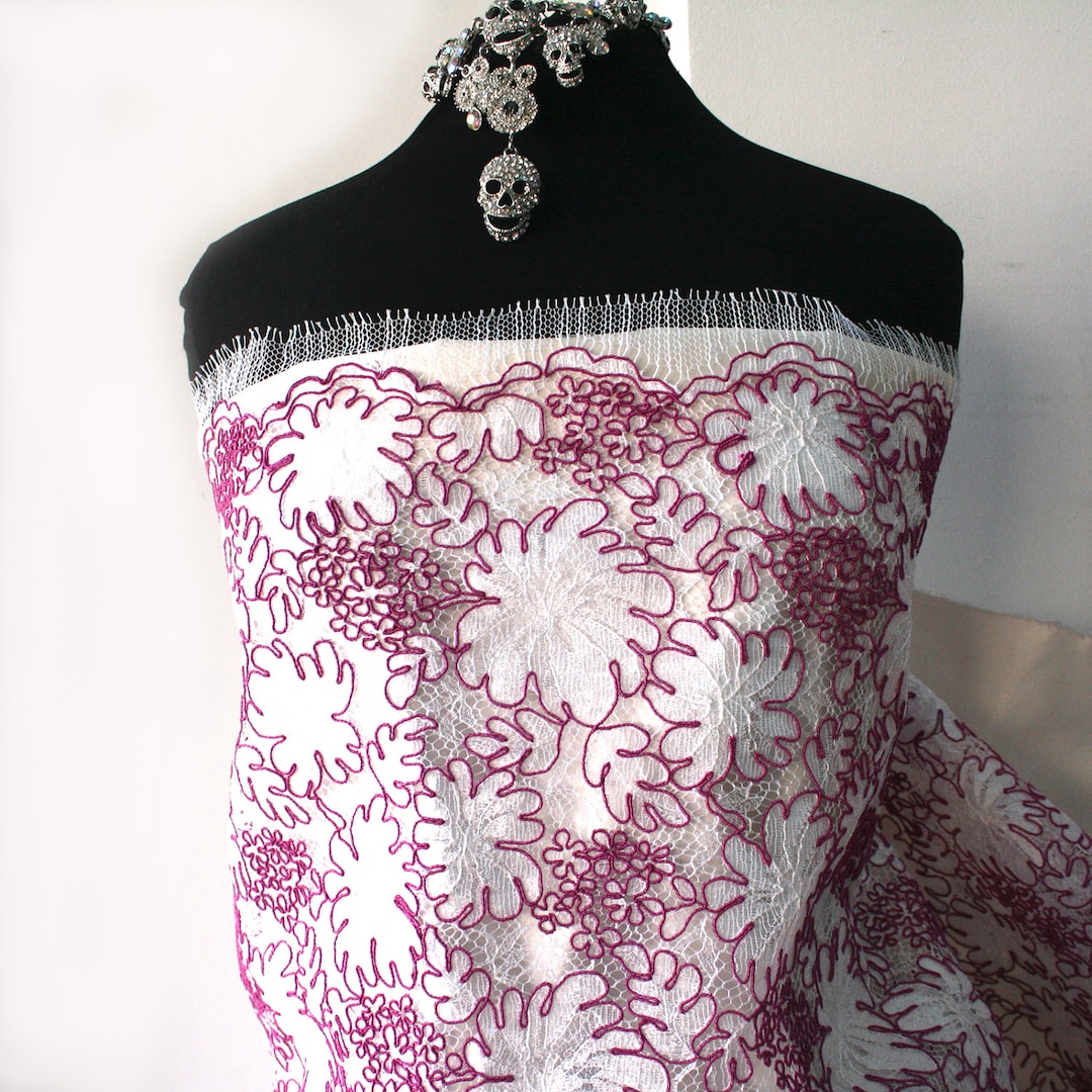 Fuchsia Off-white Lace Fabric Floral Embroidery Chorded Lace Scallop ...