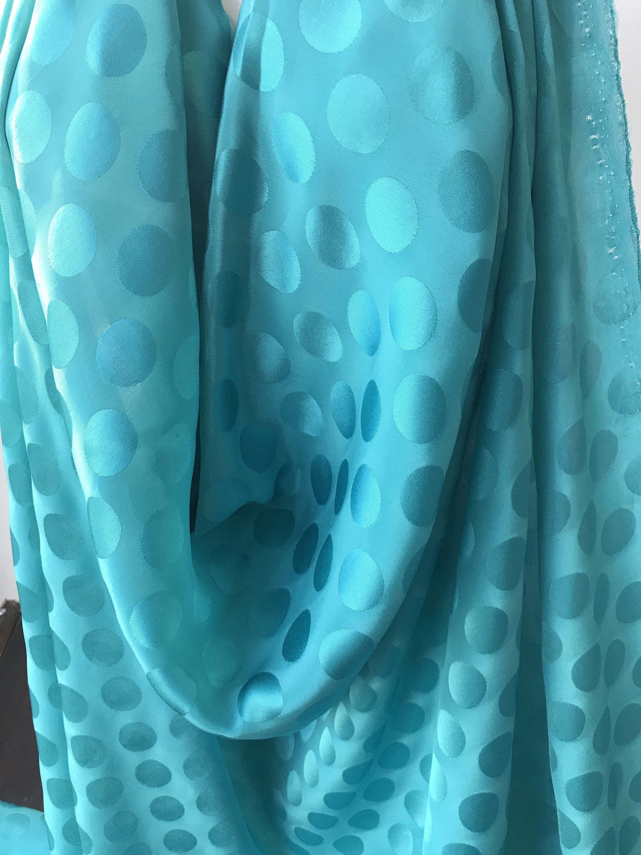 Crepe De Chin Viscose Acetate Spots Fabric, Jacquard Dots Summer Dress ...