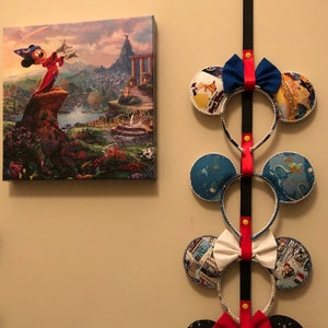Ear Display|| Mickey/ Minnie Ear Display|| Ear Holder - Etsy
