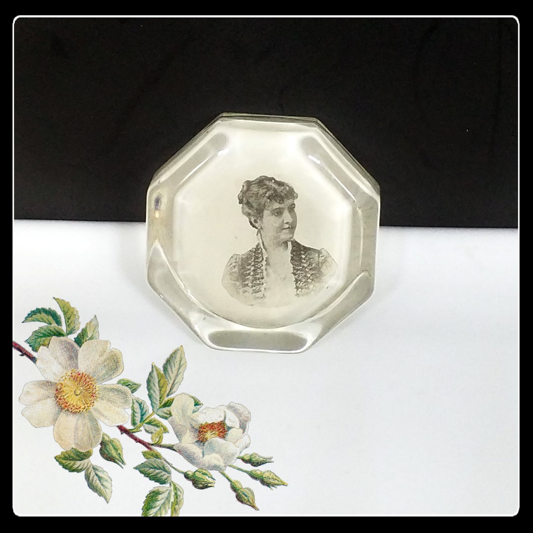 Vintage Octagonal Glass Paperweight With a Victorian Lady Image - Etsy