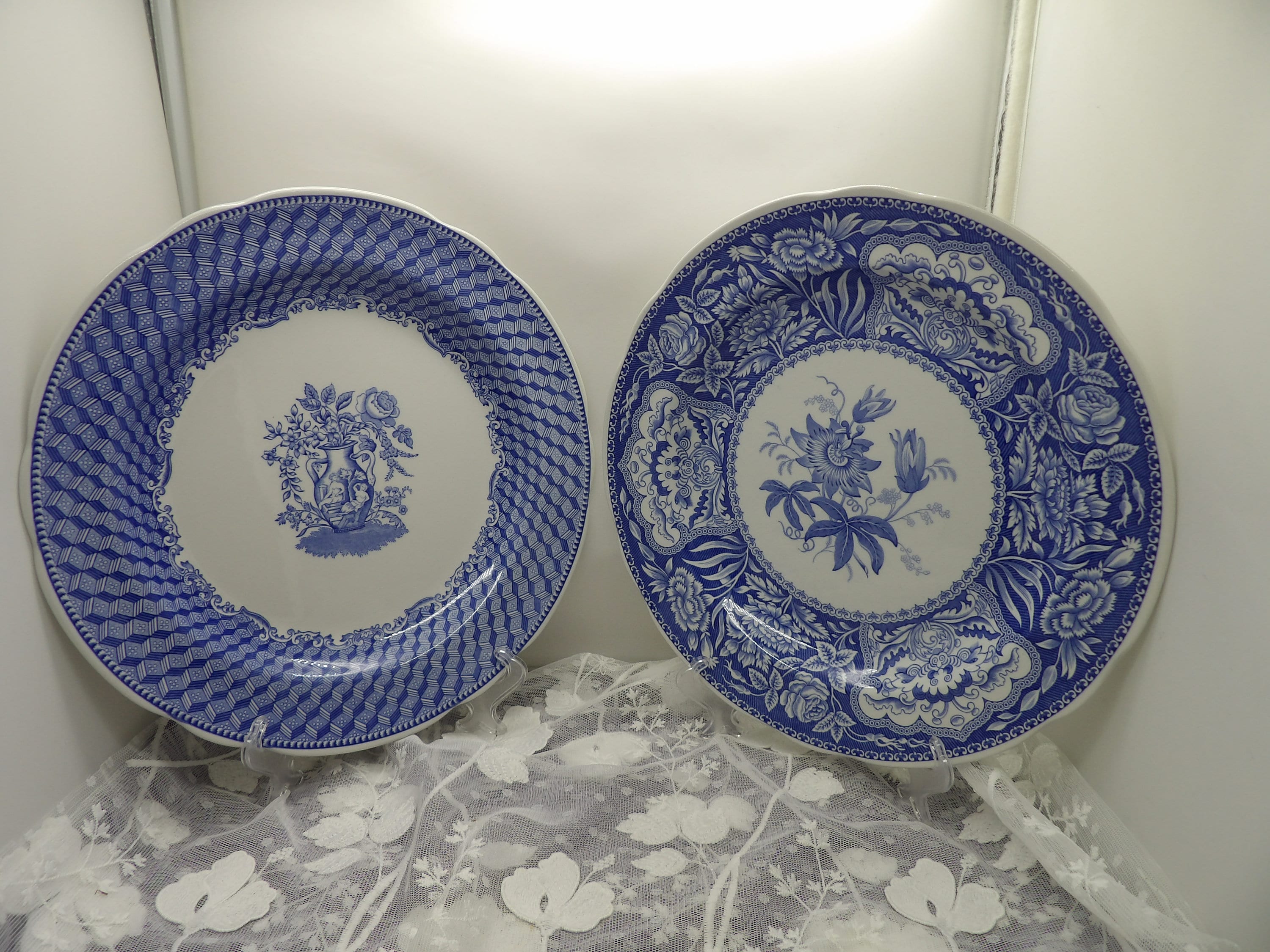 Spode Blue Room Collection Portland Vase and Floral Earthenware Dinner ...