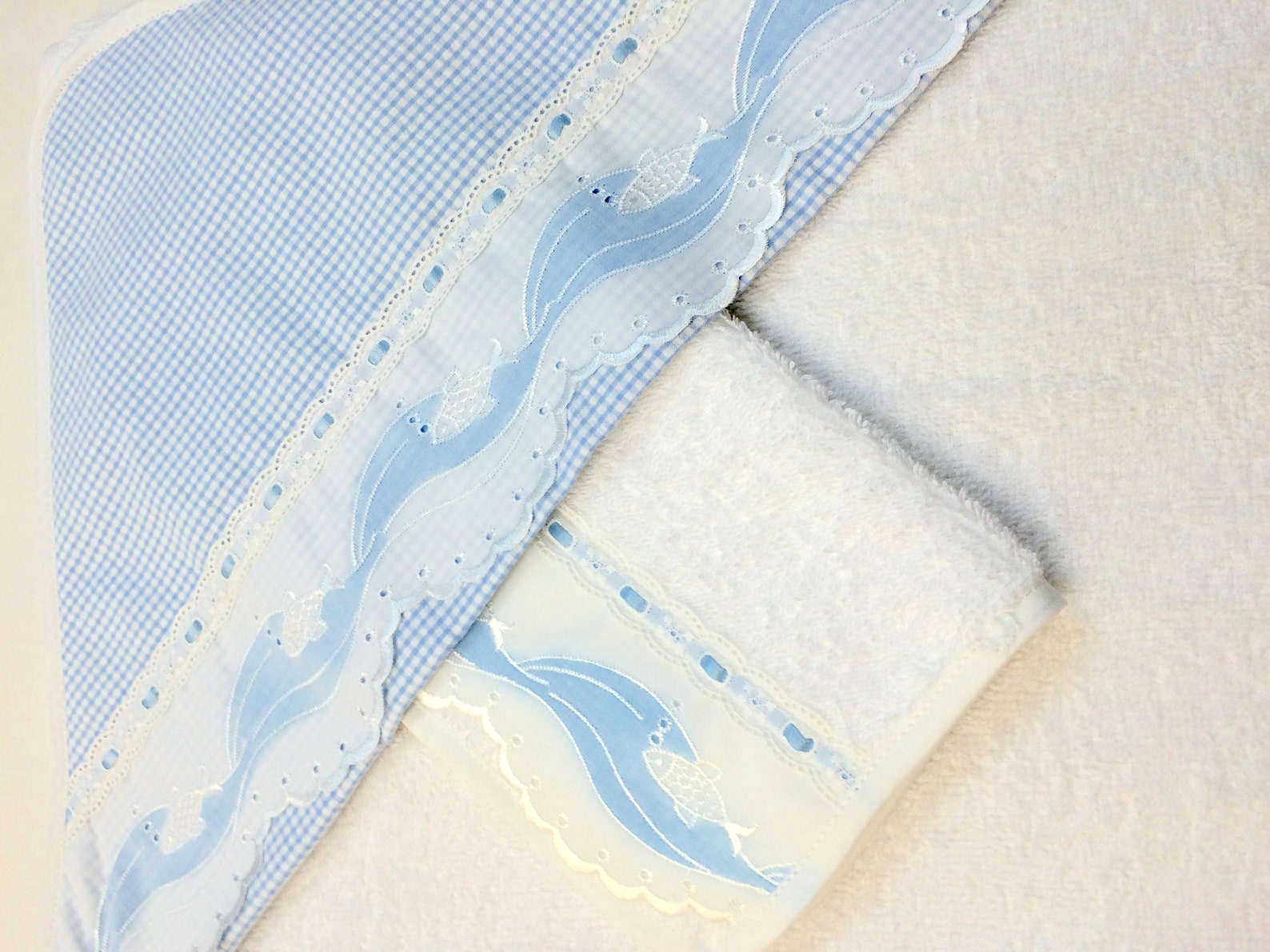 3 Yds Fish Batiste Embroidery Austria Hand Airbrushed Embroidery From ...