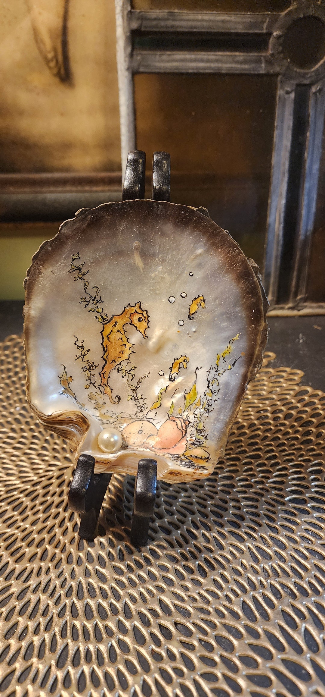 1985 Handpainted Oyster Shell - Etsy