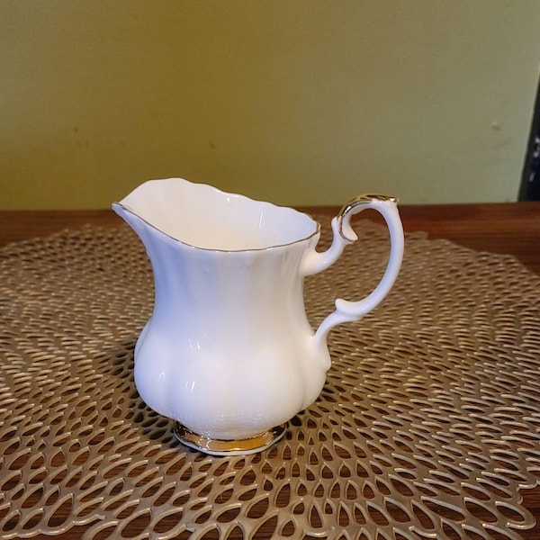 Royal Albert Val Dor - Etsy
