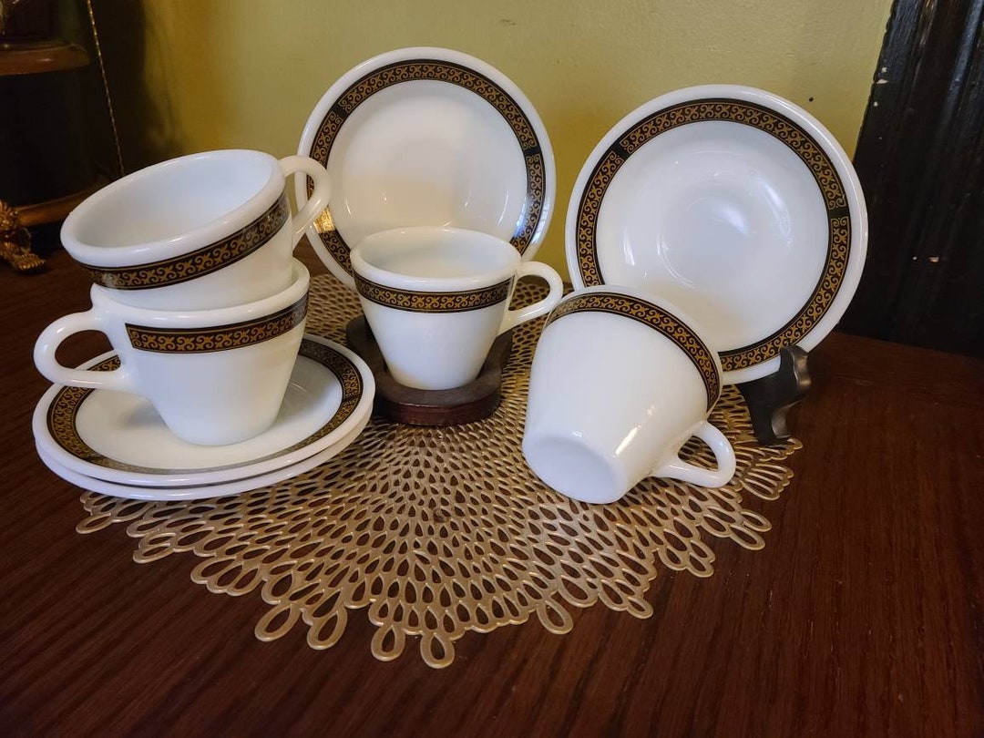 Pyrex Ebony Fleur-de-lis Tea / Coffee Cups and Saucers Set of 4 Vintage ...