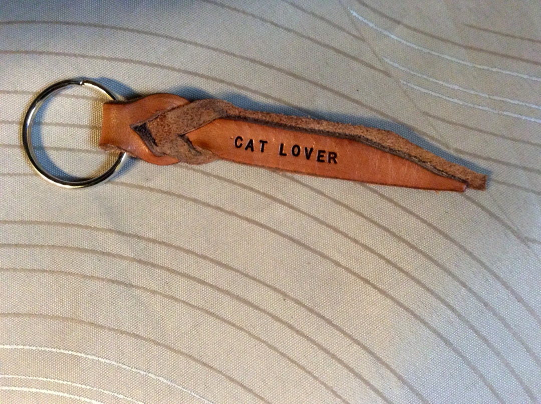 Cat Keychain, Cat Lovers,custom Key Chains, Leather Keyfobs With Names ...