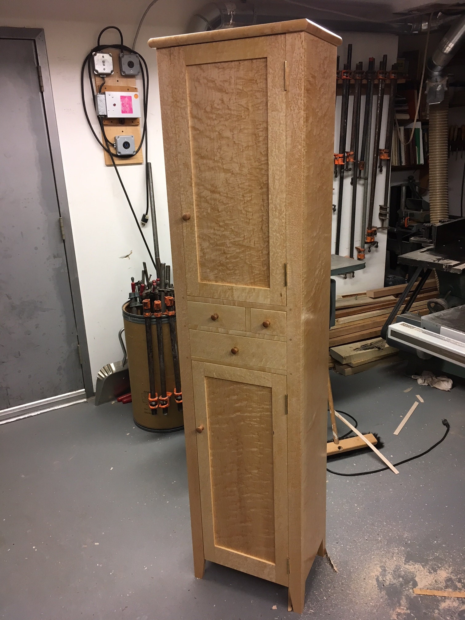 Shaker chimney cabinet store