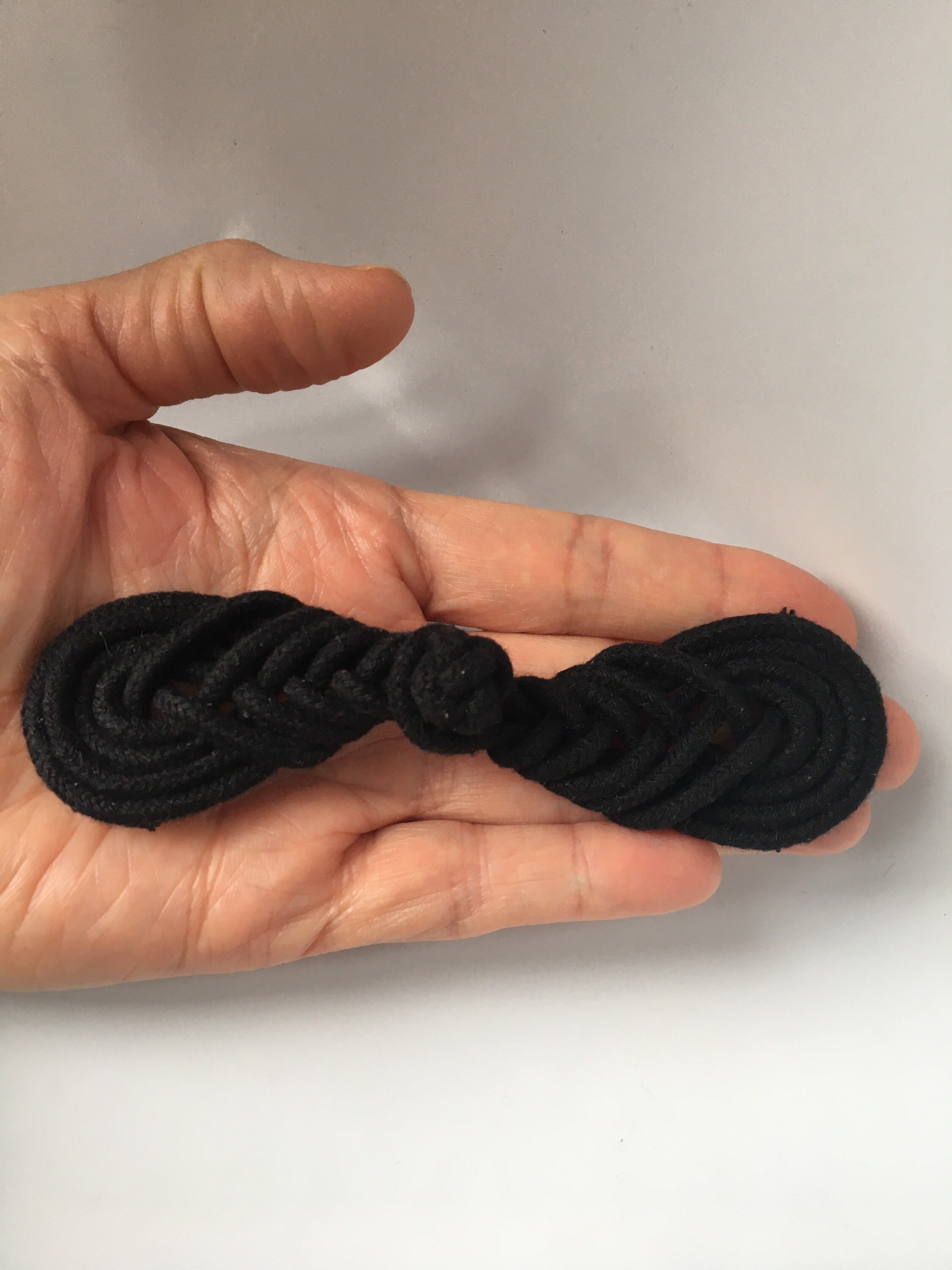 Large Frog Closure for Interior Decorating Pillows, Drapes or Cornice ...