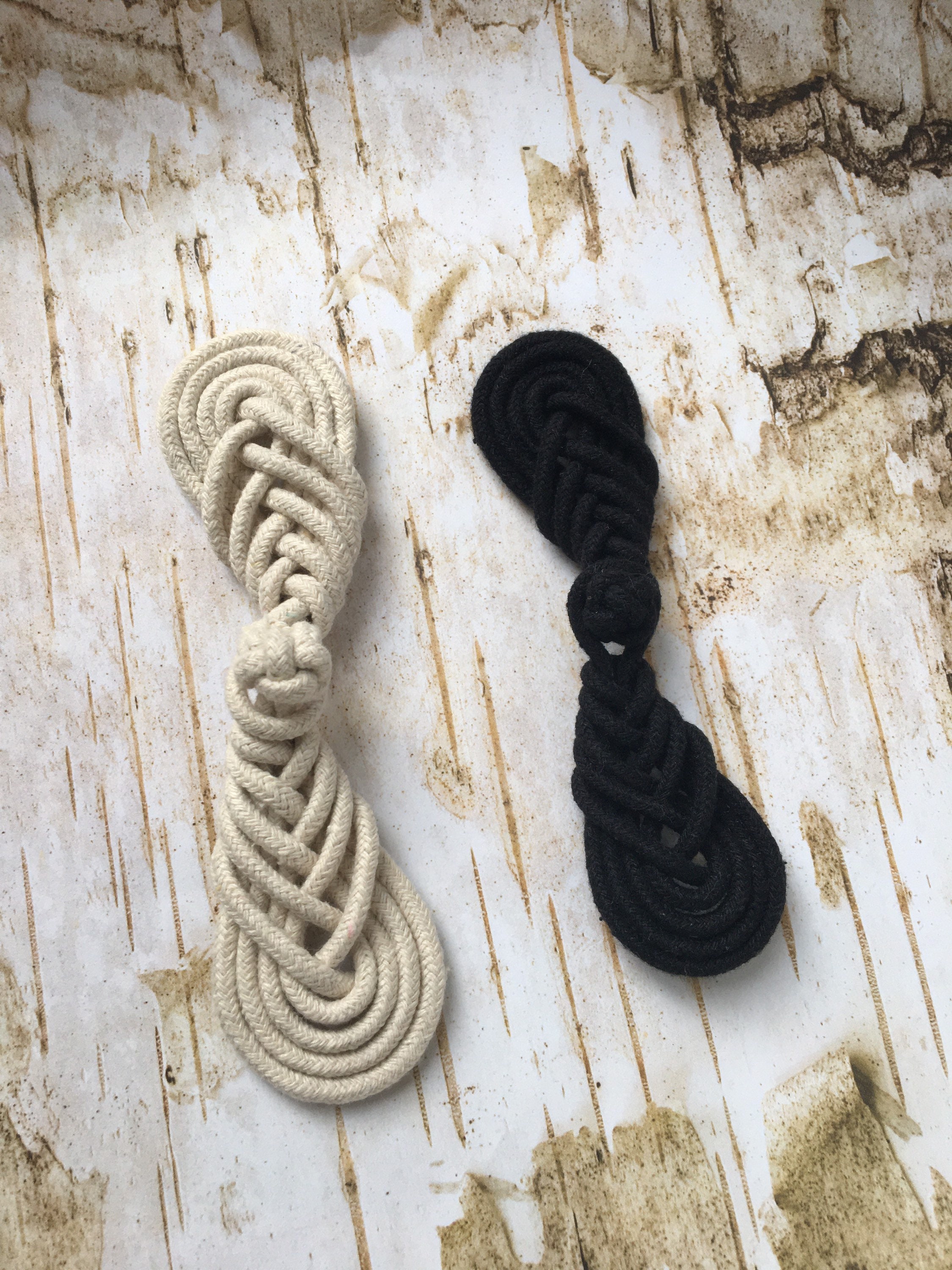 Large Frog Closure for Interior Decorating Pillows, Drapes or Cornice ...