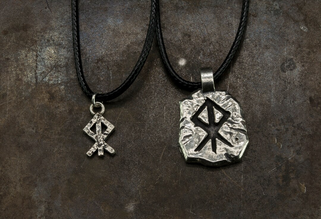OFFERT! Set of Viking Protection Rune Necklaces in Sterling Silver - Etsy