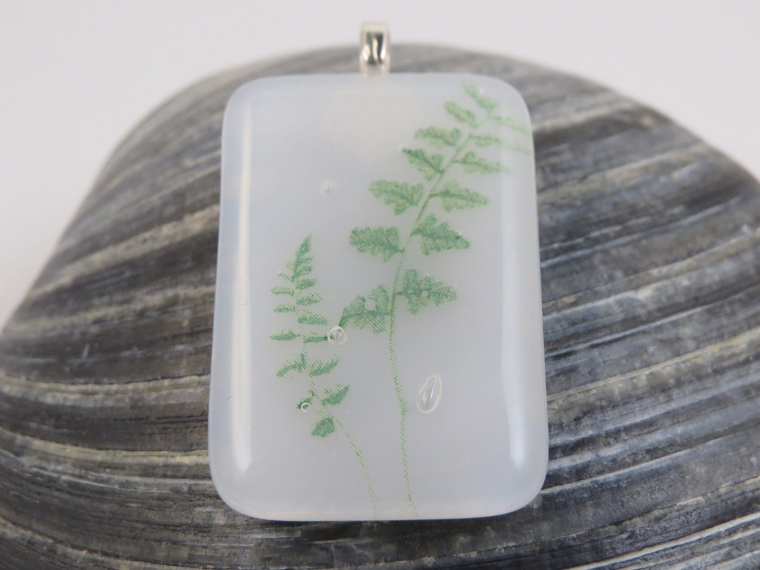 3719 - Fern on Fused Glass Pendant - Etsy