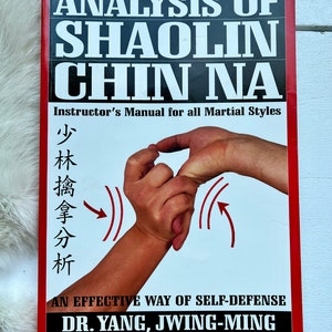 1980 Shaolin Chin Na Book Karate Vintage Kung Fu Combat Tai Chi Book ...