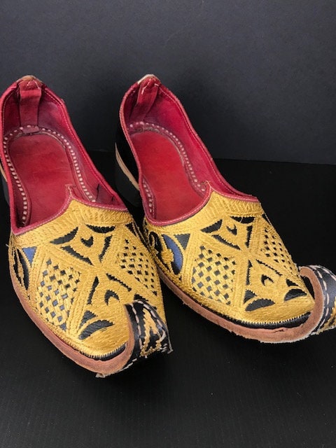 Ceremonial Arabic Leather Genie Style Wedding Slippers | Etsy