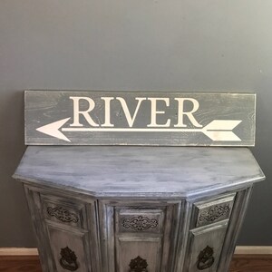 River With Arrow Sign / Farmhouse Wood Sign / Fixer Upper Decor - Etsy