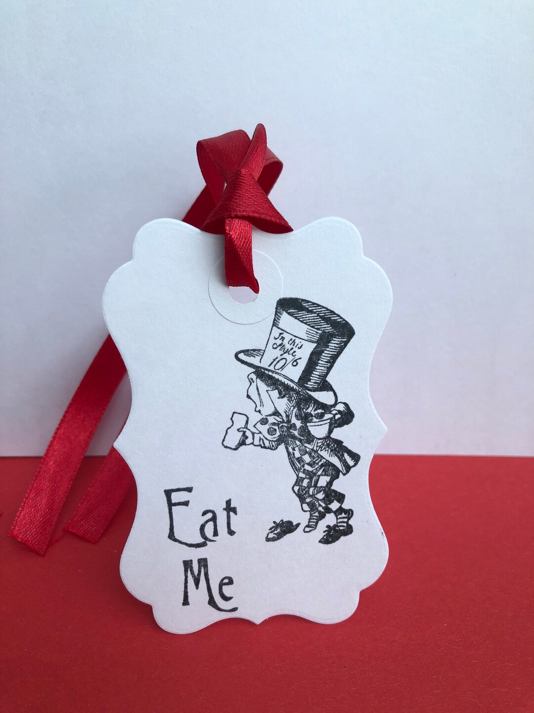 10 Eat Me Gift Tags Mad Hatters Tea Party Wedding Favour Birthday Party ...