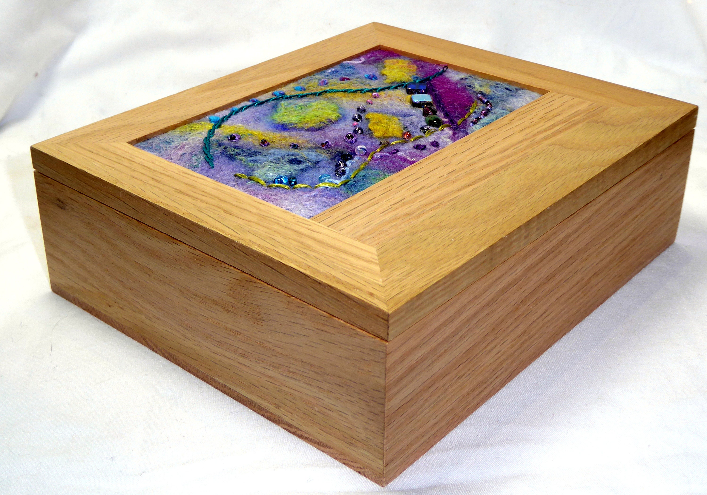 Oak Jewellery Box (Box12) with Needle-Felted Inlay
