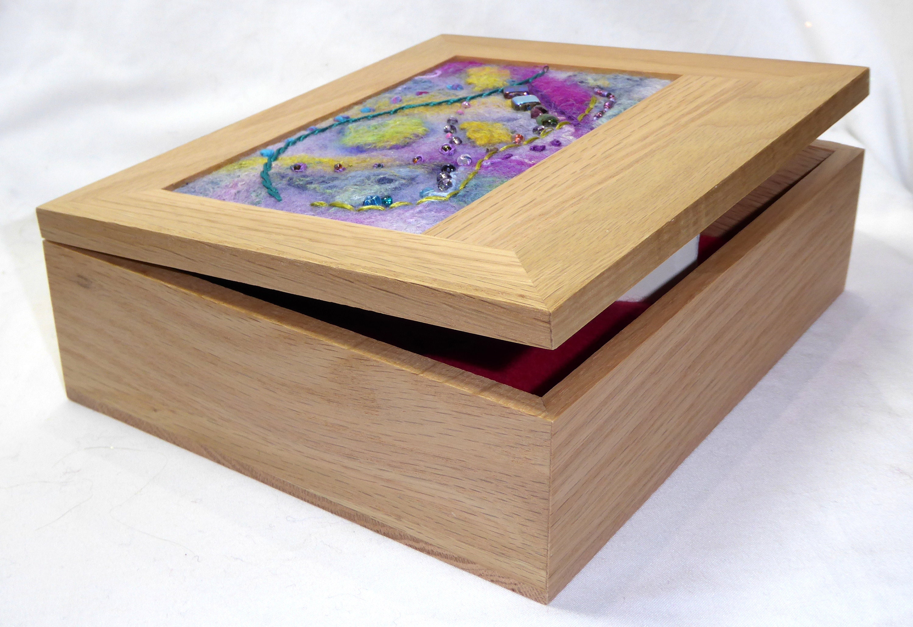 Oak Jewellery Box (Box12) with Needle-Felted Inlay
