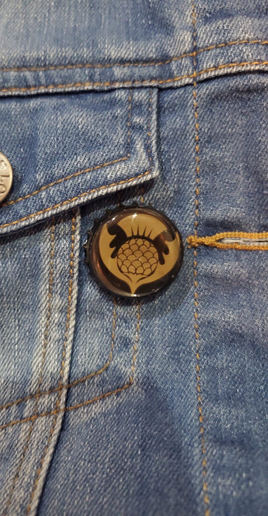 Upcycled Twisted Thistle Bottle Cap Pin Badge - Scottish Souvenir ...
