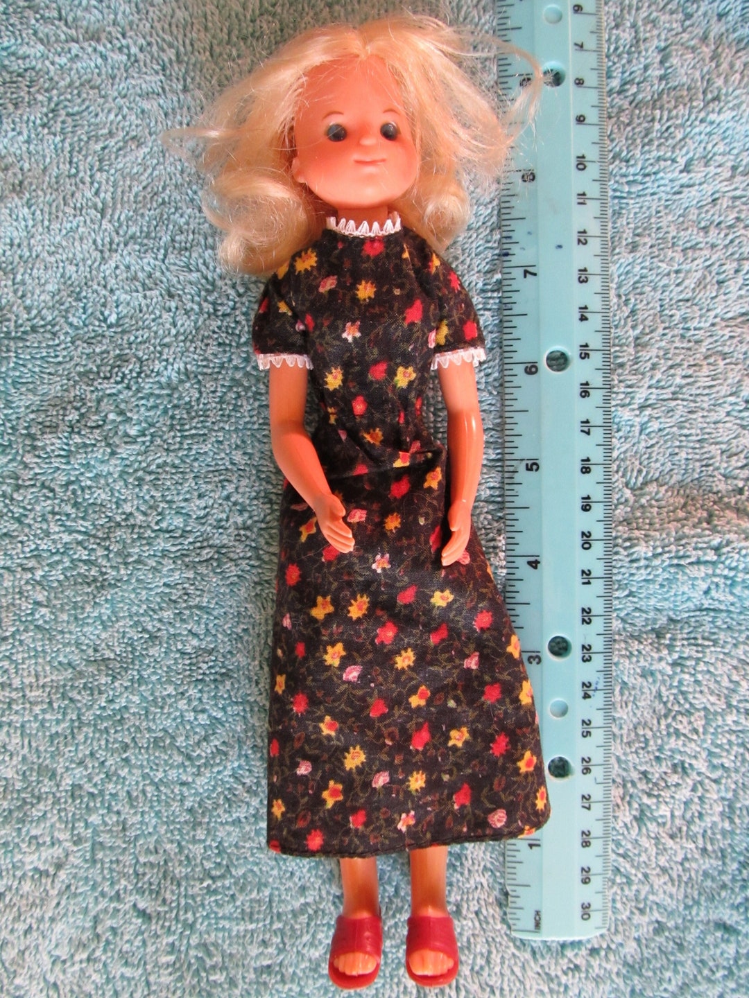 Sunshine Family Stephie/stephanie Doll - Wife, Mom Doll Wearing Print ...