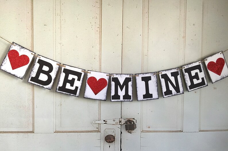 BE MINE Banner Valentine's Day Garland Wedding Photo - Etsy