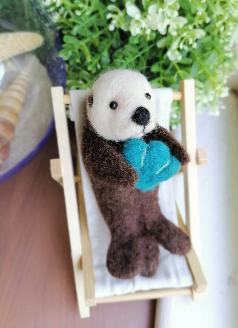Sea Otter Needle Felting Kit w/ Sea Shell Detailed - Etsy