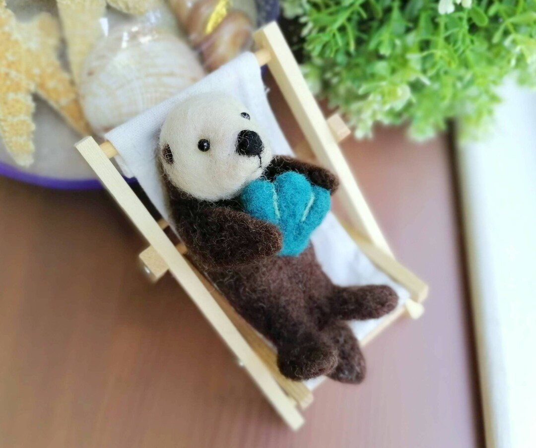 Sea Otter Needle Felting Kit -w/ Sea Shell or W/red Heart -ornament ...