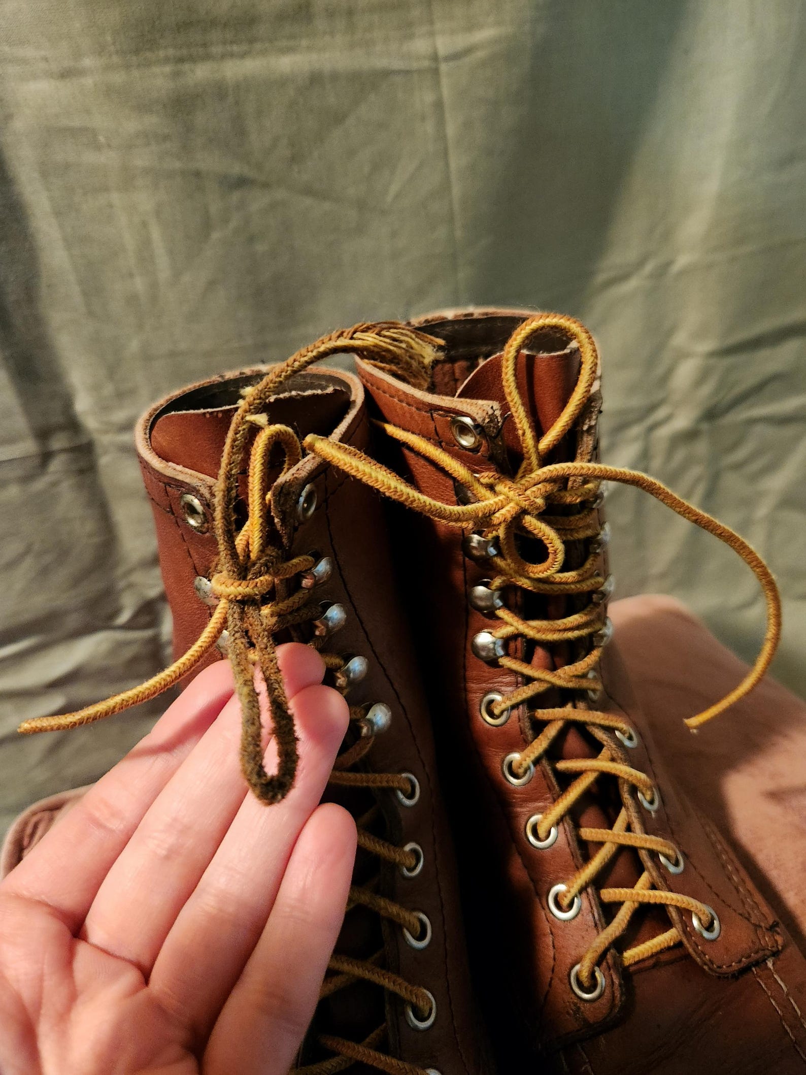 Red Wing Moc Toe Boots Beat up Brown Stitched Toe Logger Black Vibram ...