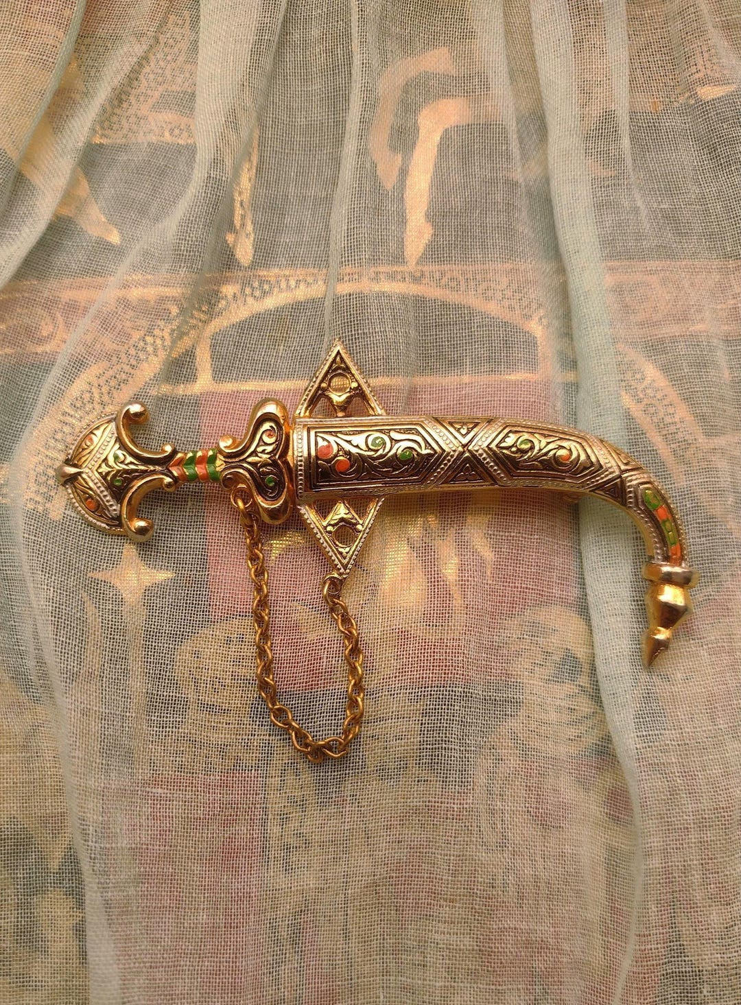 Curved Sword Brooch 60s Gold Tone Spanish Damascene Scimitar Pin Ornate ...