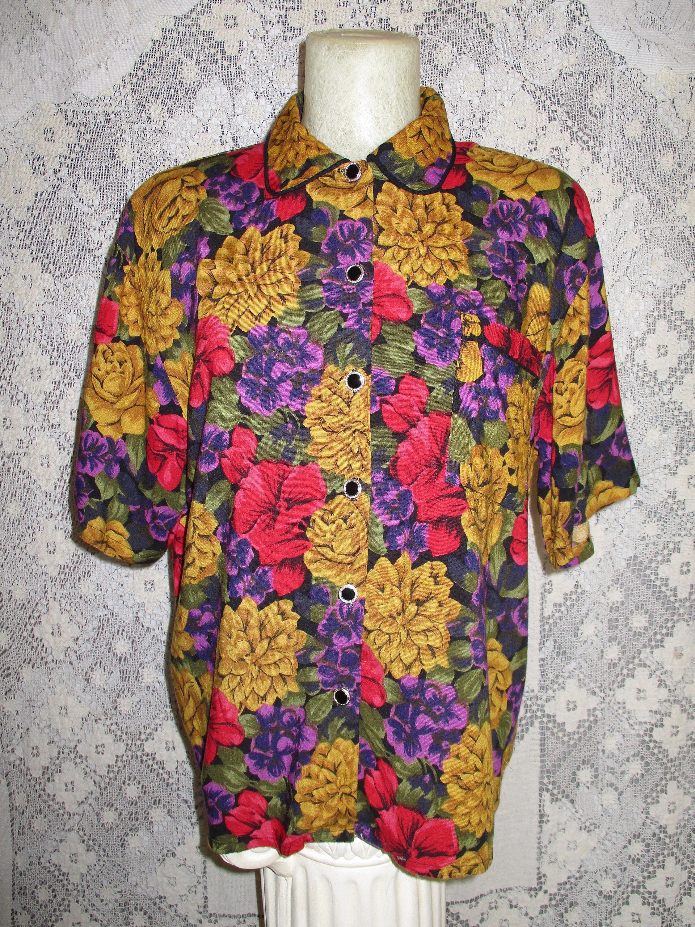 90s Dark Floral Short Sleeve Button up With Front Pocket by 90s Dark Floral Short Sleeve Button up With Front Pocket by